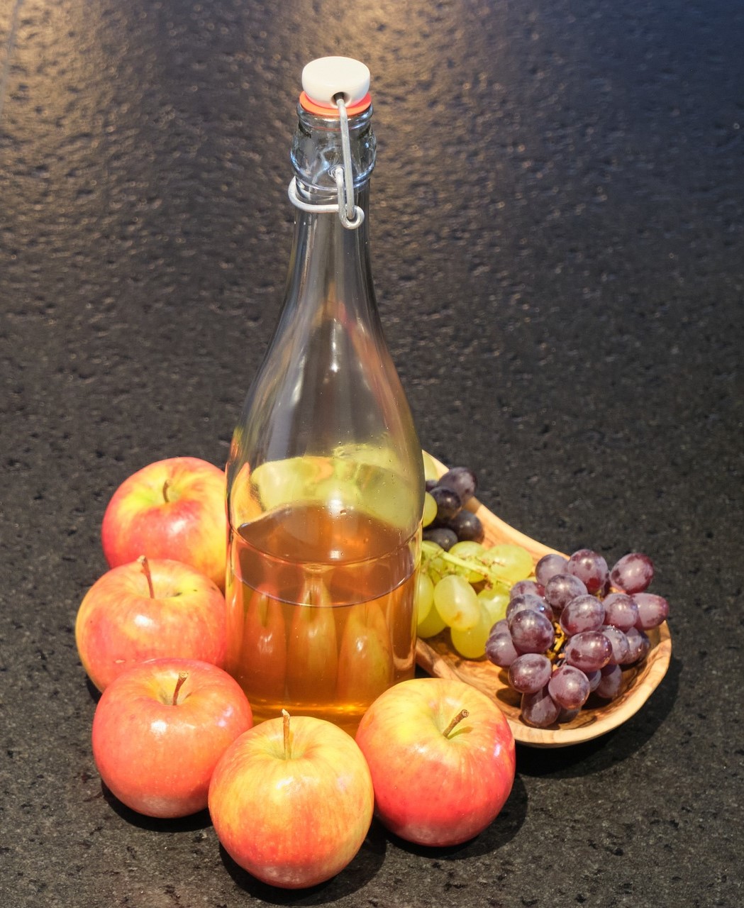 Making vinegar from fruit scraps – Replenish