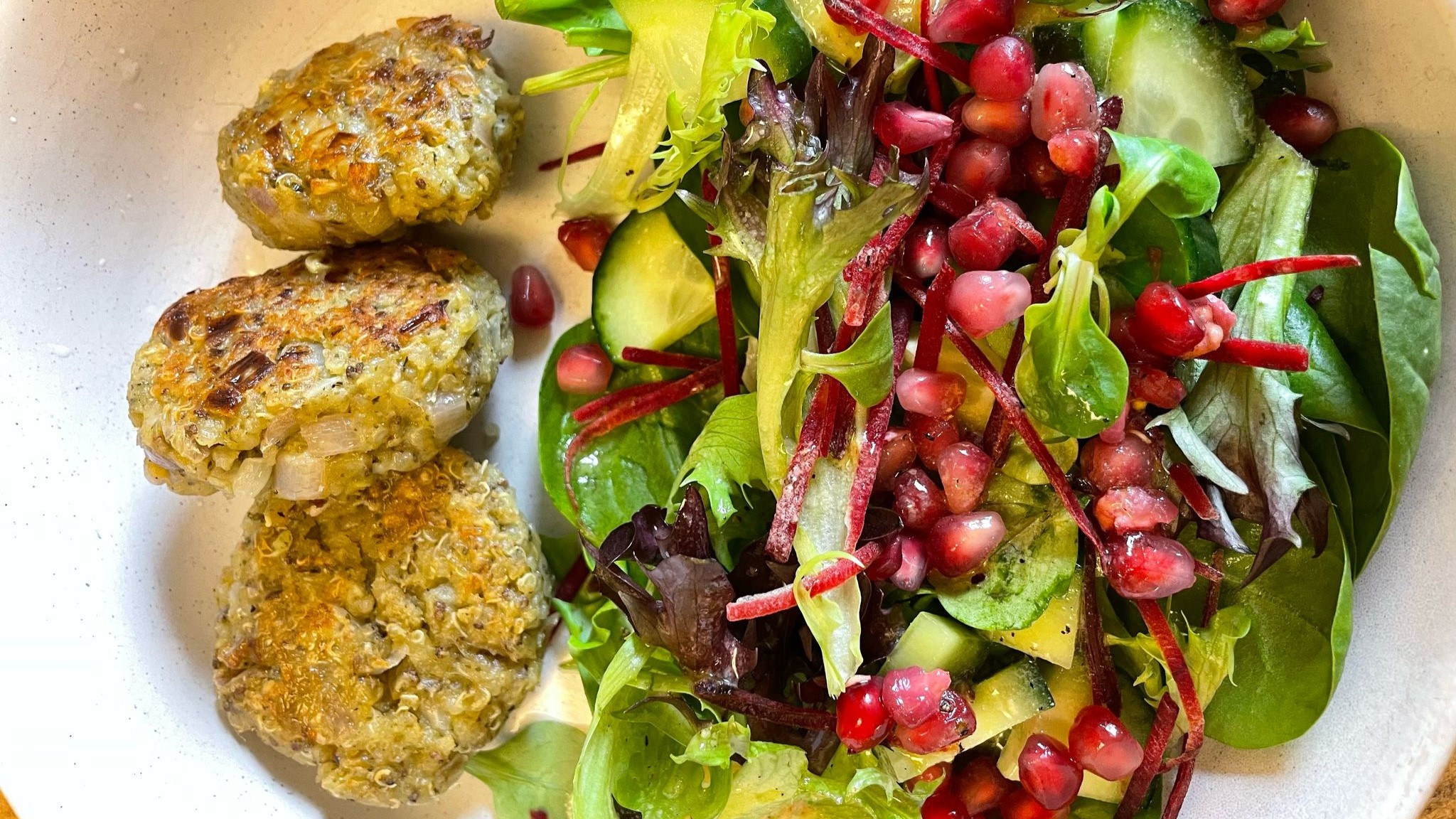 Recipe: quinoa and pesto cakes – Replenish